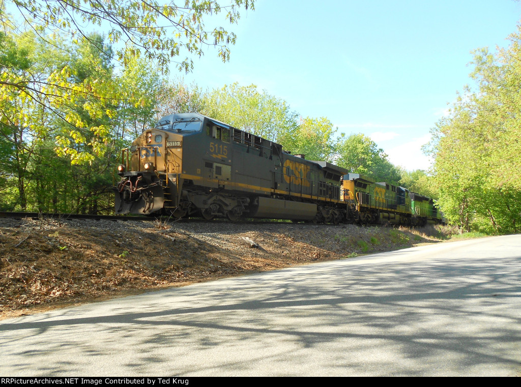 CSX 5115, CSX 5113 & HLCX 8070